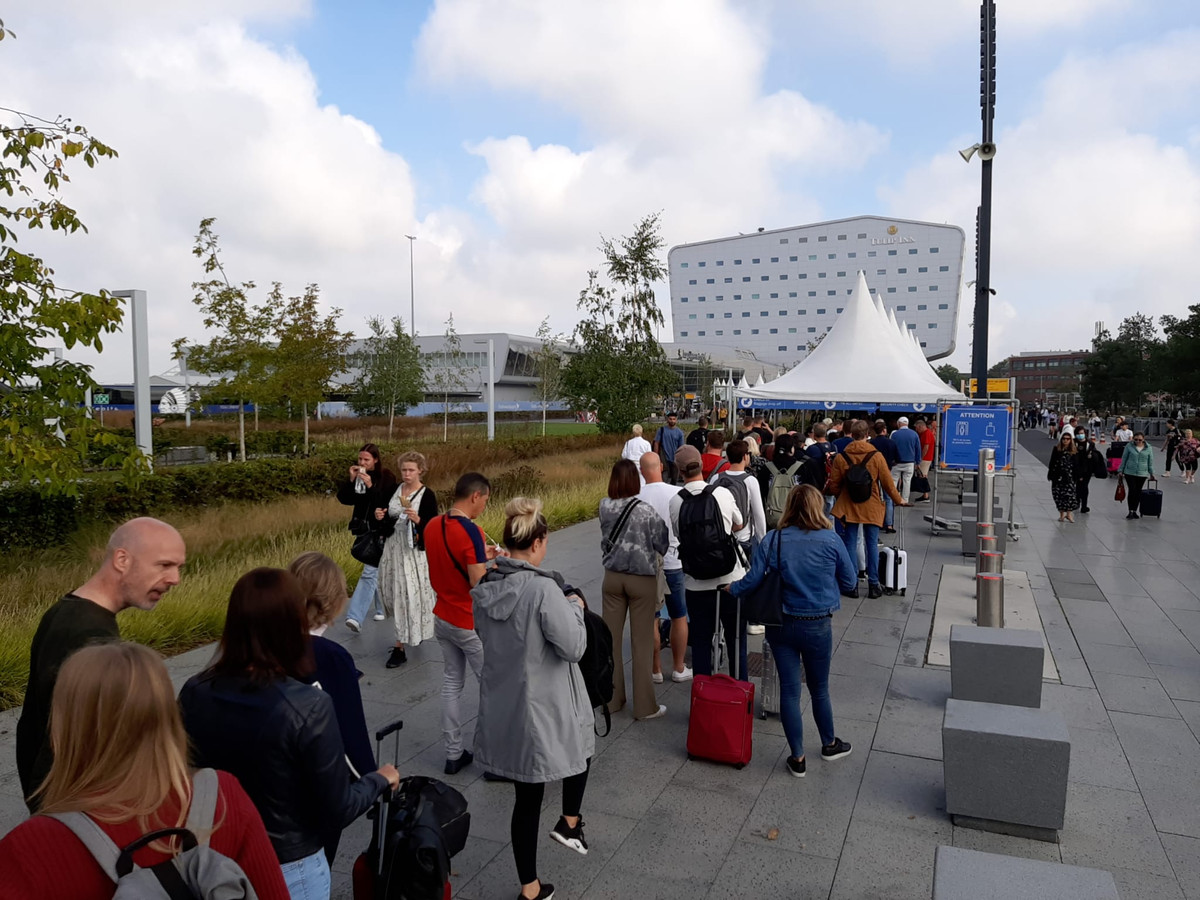 Mist zorgt voor problemen op Eindhoven Airport: vluchten vertraagd en ... Mist zorgt voor problemen op Eindhoven Airport: vluchten vertraagd en ...