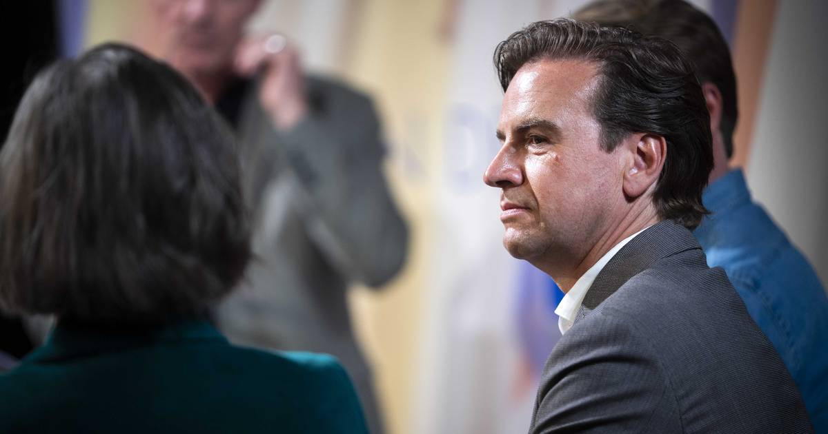 Europese liberalen boos op VVD, Malik Azmani zit klem tussen zijn twee ...