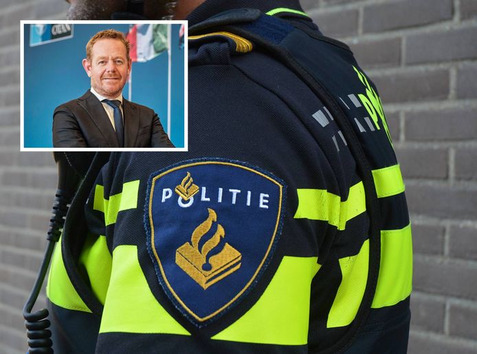 ‘Beste minister, maak die mooie woorden over de politie de komende ...