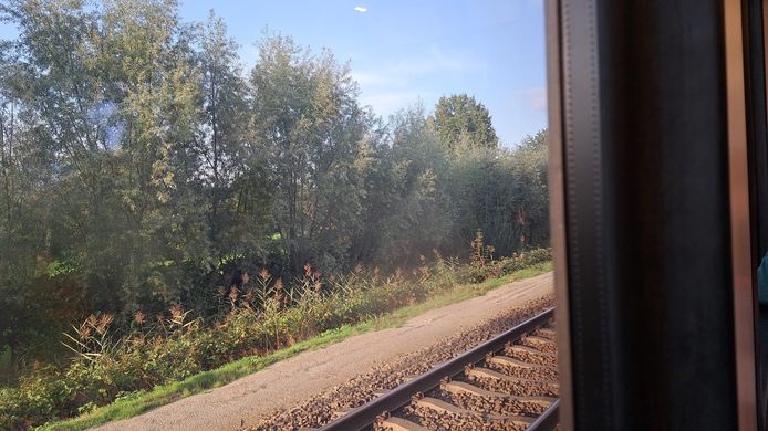 Na uren rijden treinen weer tussen Oss en Den Bosch, reizigers zaten ...