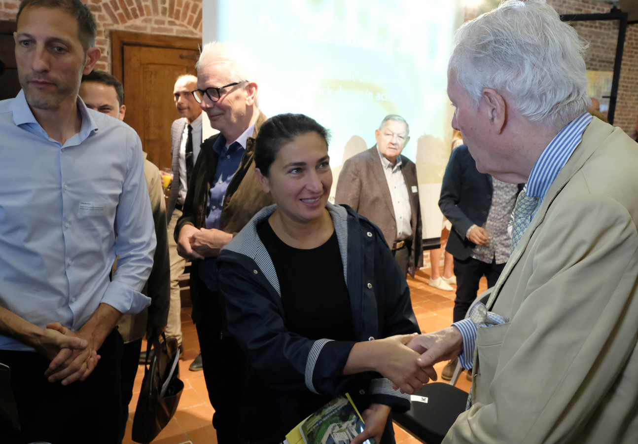 Nieuwe toeristische trekpleister met Bornemse kastelen pal middenin ...