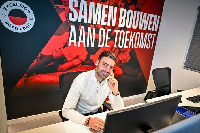 Sander Fischer speelt bij Capelle en werkt bij Excelsior: ‘Mijn week ...