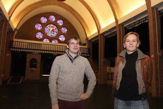 Extra veiligheidsmensen op fuiven | Dilbeek | hln.be