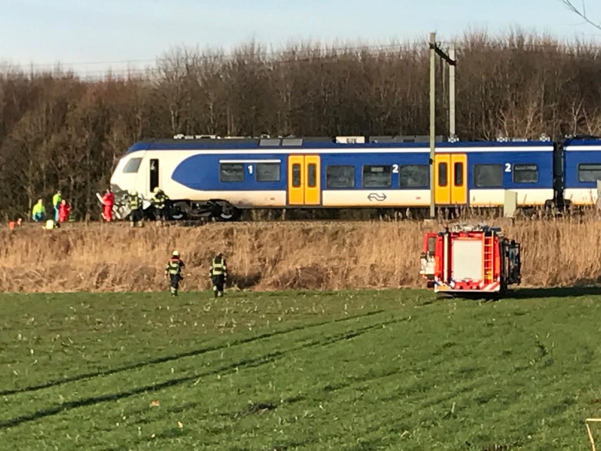 41-jarige Ossenaar overleden bij botsing tussen trein en auto in Nuland ...