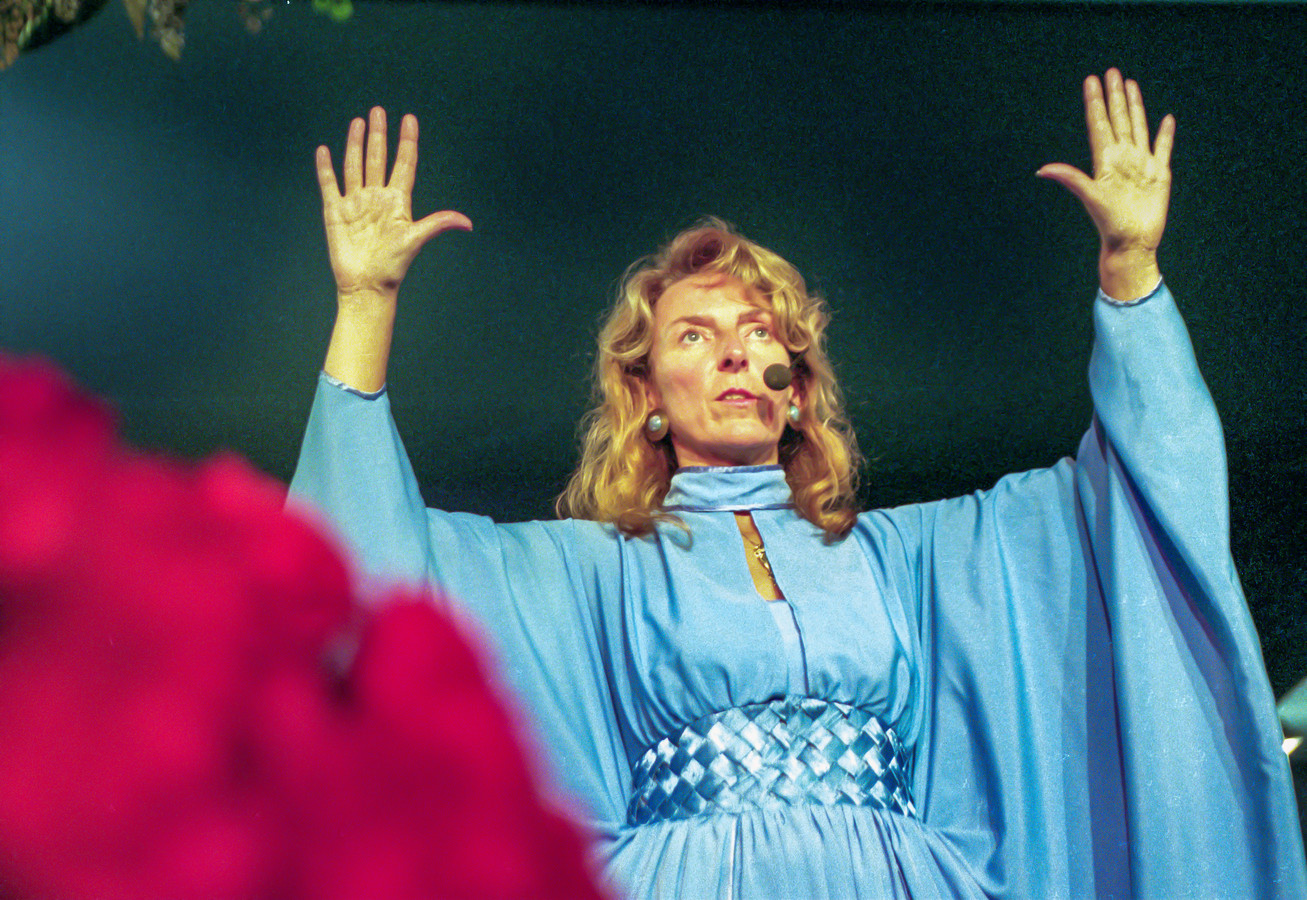 Op zoek naar Jomanda in Canada én in Tiel: ‘Een hoopje betonijzer was ...