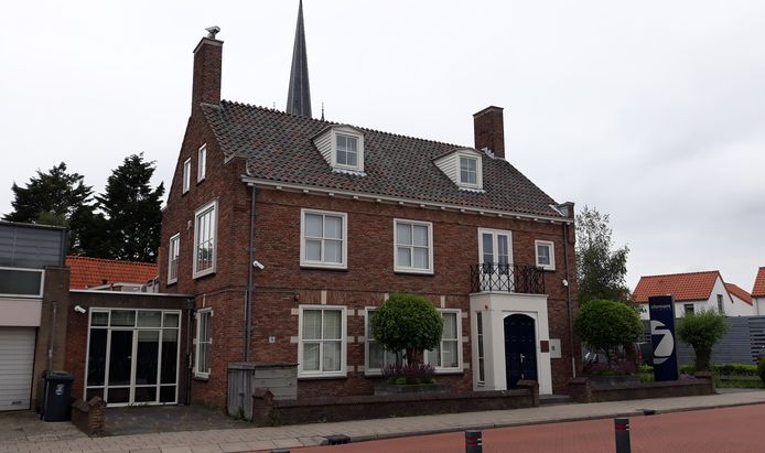 Wandelen en fietsen langs de bouwwerken van architect Jan van Beurden ...