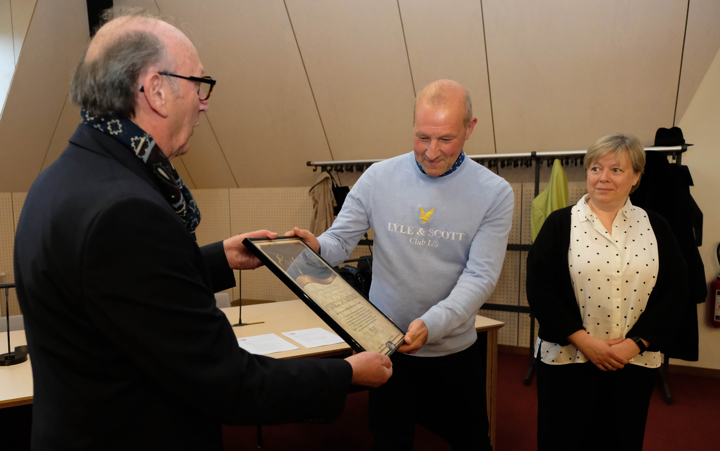 Francis De Koninck en Etienne De Smedt mogen zich voortaan Liers erepoorter noemen | Foto | hln.be