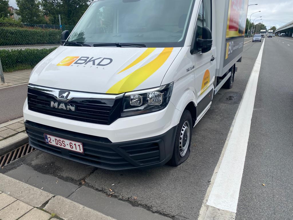 “Dit wordt nu zelfs gevaarlijk voor mijn klanten”: vandaal heeft het al ...