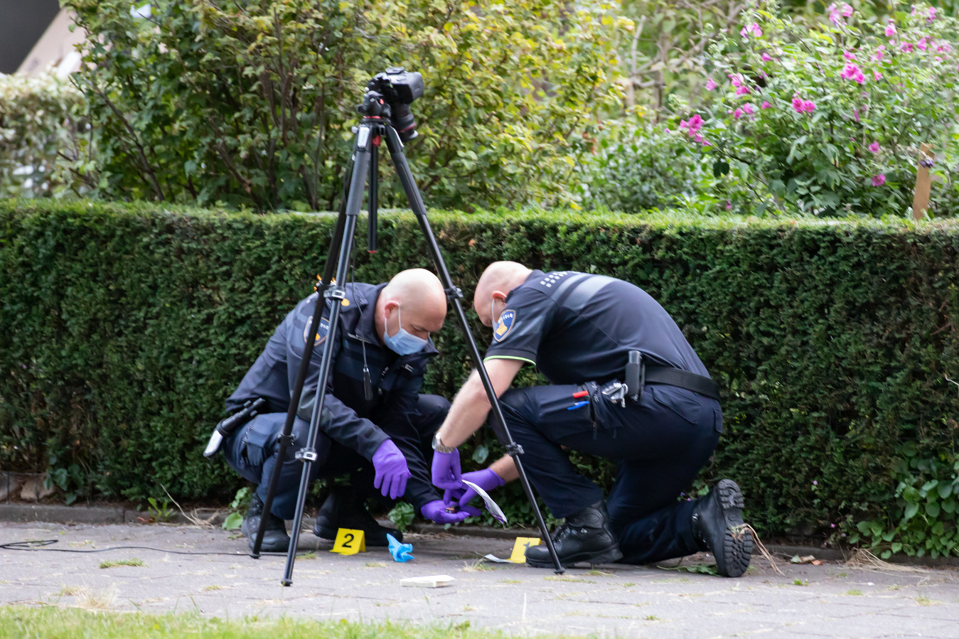Politie: mogelijk verband woningexplosie Huizen en aanslagen na ...