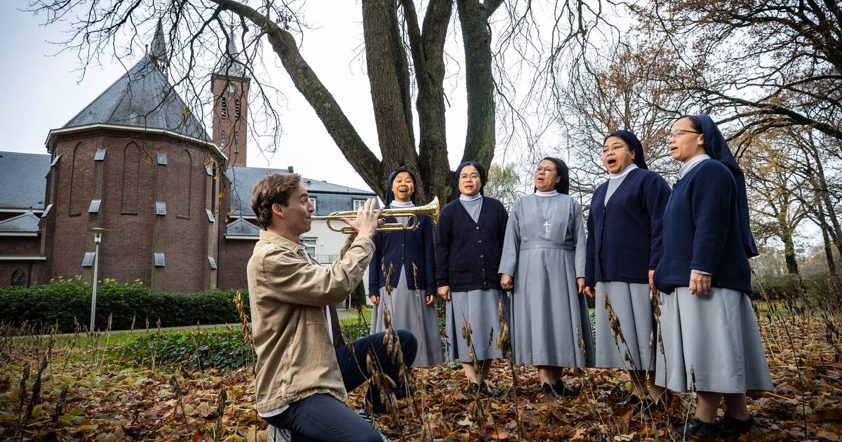 ‘Stille Nacht’ in Ootmarsum met Sweelinck Koperwintent en de zusters van Denekamp | Enschede ...