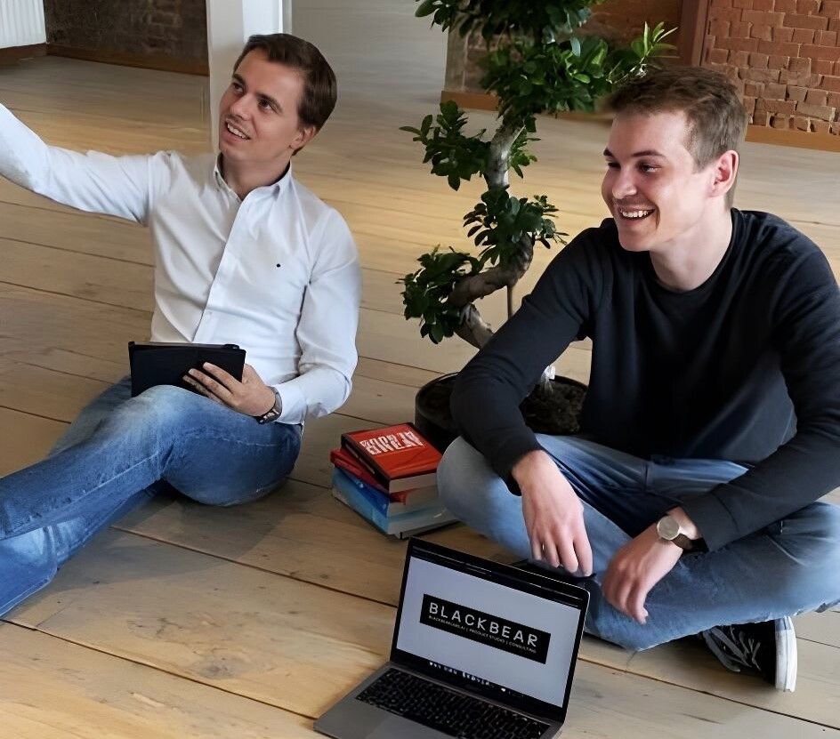 Jonge Antwerpse ondernemers gaan viraal met eigen variant op ChatGPT ...