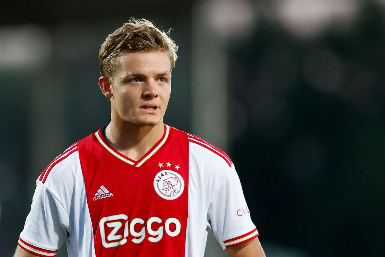 Ajax verlengt contract van topscorer Jong Ajax: ‘Hoop dat ik volgend ...