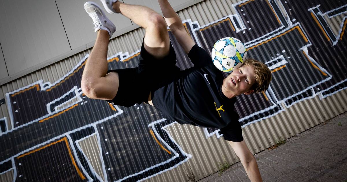 Jesse (22) uit Amersfoort is wereldkampioen freestyle voetbal ...