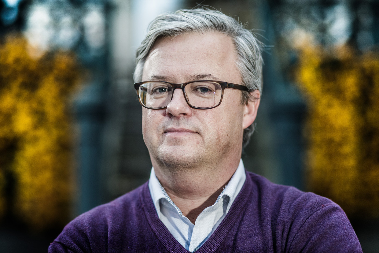 Dat Francken jaren geleden de asielcrisis goed beheerde, dreigt ...