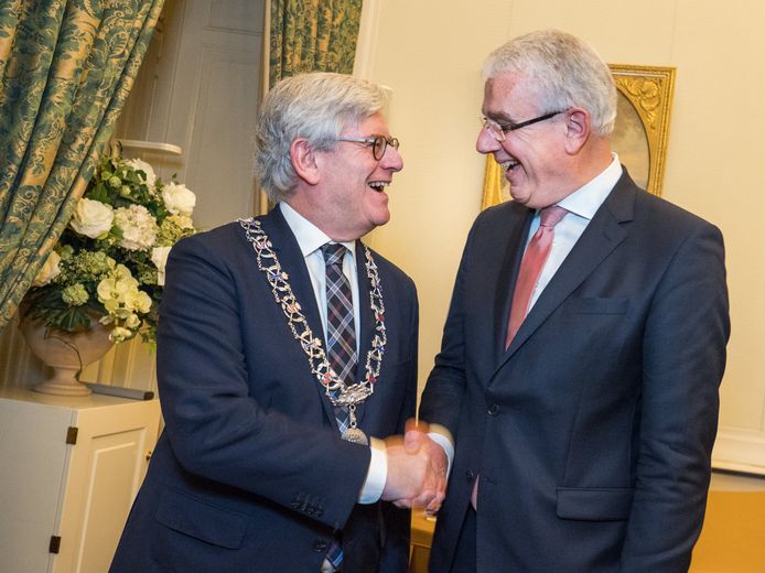 ‘Wassenaar verdient fulltime burgemeester’ | Den Haag | AD.nl