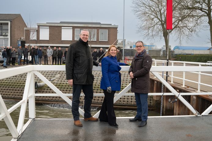 Veerhalte Nieuw-Lekkerland klaar voor toekomst met waterbus | Dordrecht ...