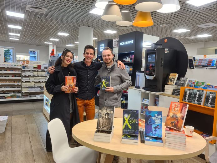 Jeugdauteur Michael Sels stelt nieuw boek voor tijdens signeersessie ...
