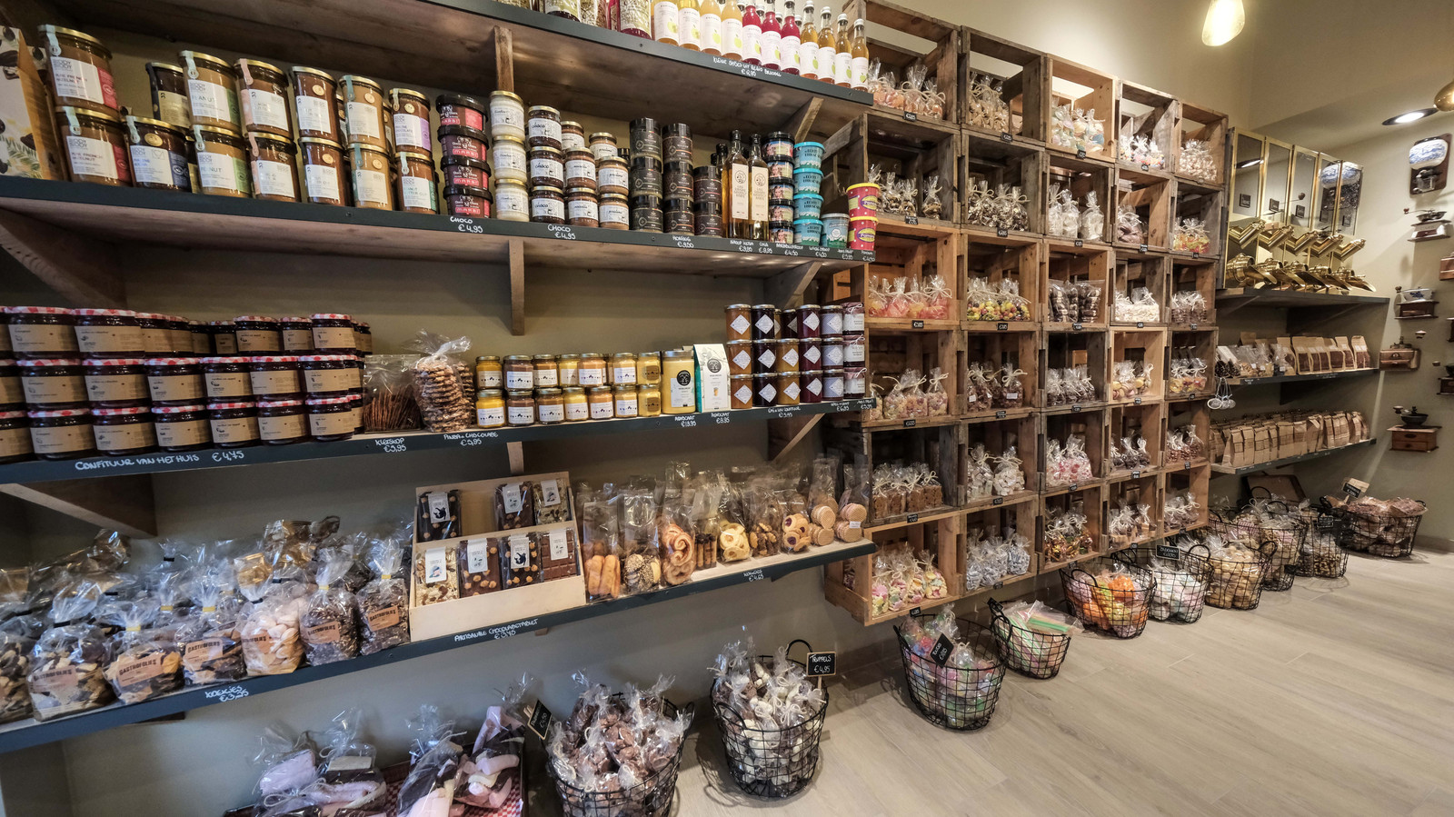 Geschenkwinkel Chez Marie in Ieper verhuist naar Menenstraat: “Hier ...