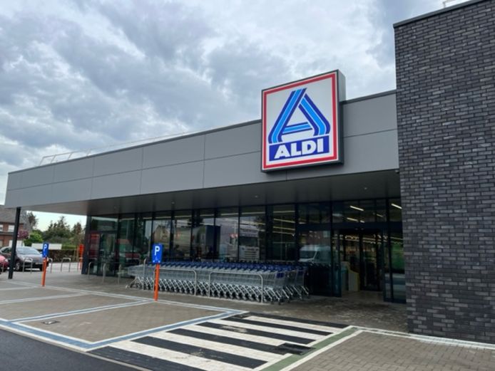 Aldi opent nieuwe winkel aan Bredabaan: groter en extra personeelsleden aangeworven | Wuustwezel ...