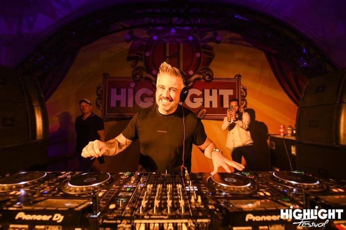 DJ Michiel Cnudde viert zaterdag 20ste verjaardag: “Dat ik mensen uit ...
