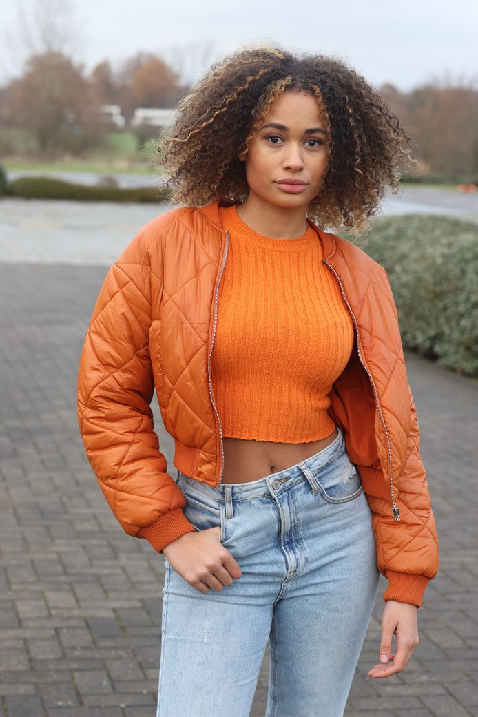 Jools Jatta Janssens uit ‘Familie’ ontdekte plots een nieuwe broer: “Ik ...