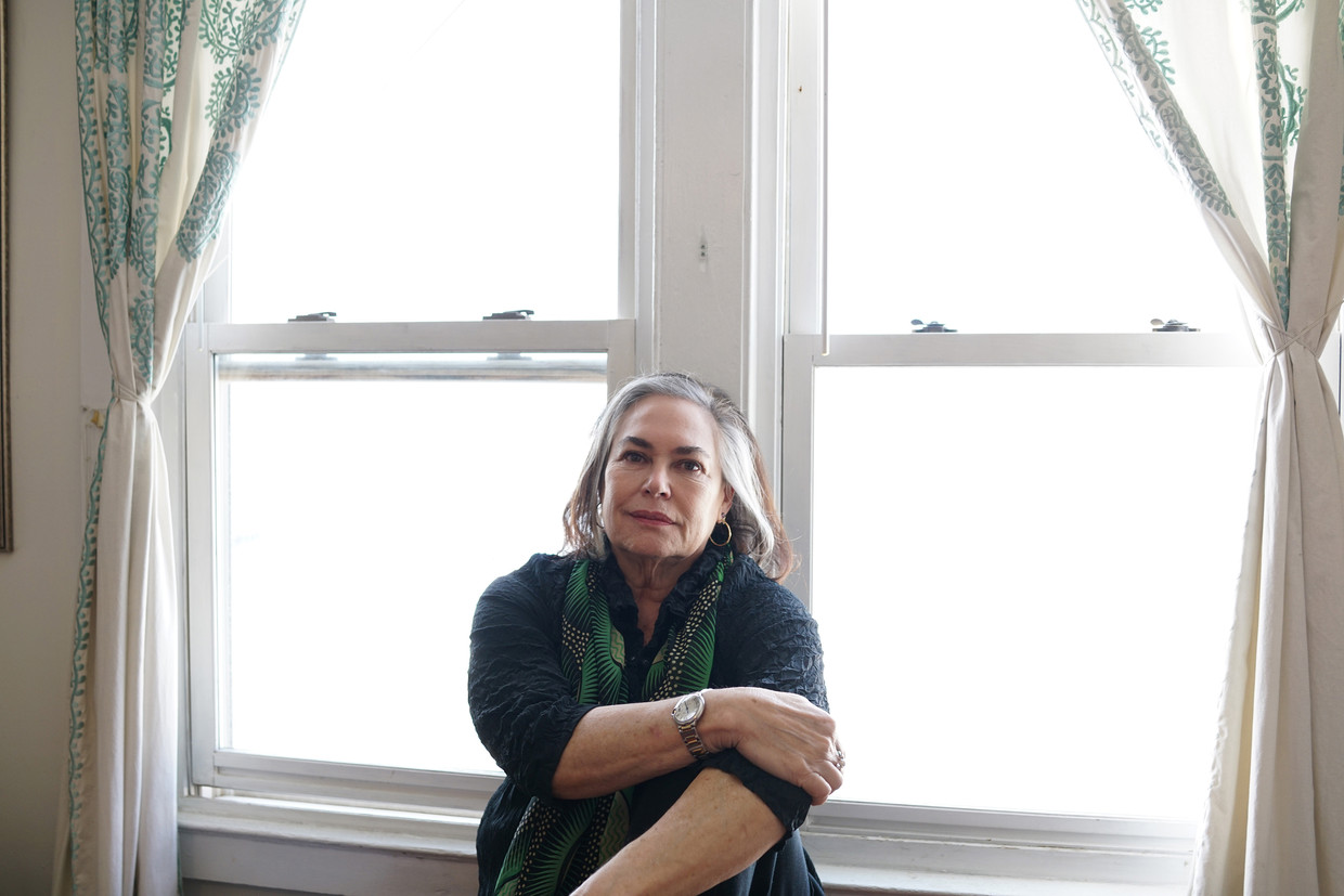 Amy Bloom: ‘Liever rechtop sterven dan op mijn knieën leven, zei mijn man’