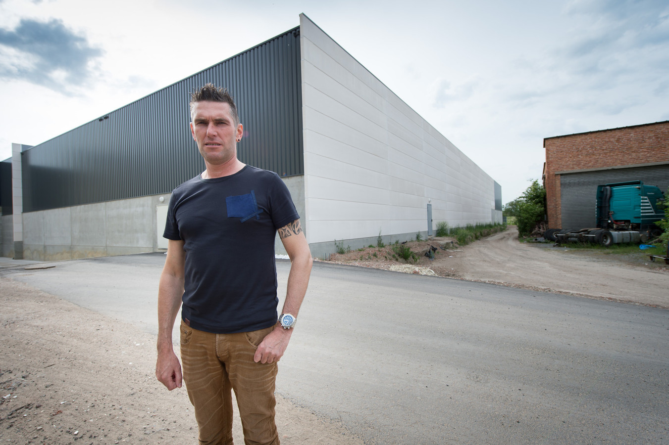 "Bernaerts bouwde loods op mijn grond" | Foto | hln.be