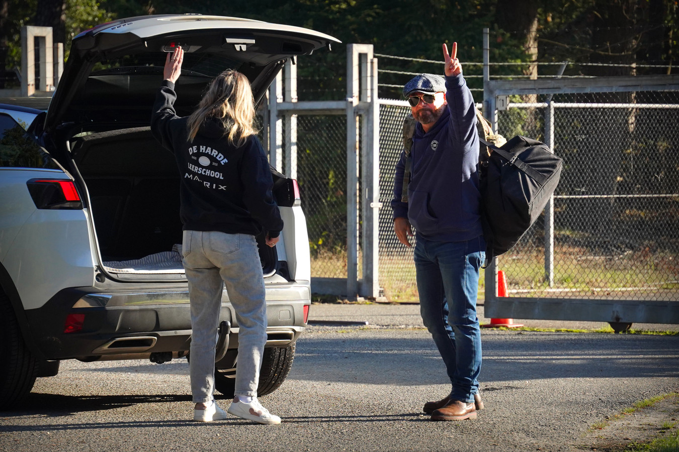 Gevallen oorlogsheld Marco Kroon meldt zich bij gevangenis voor zijn 40 ...