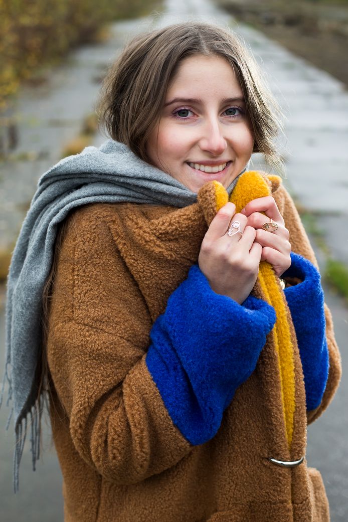 Cherine (22) uit The Voice werd als 3-jarige achtergelaten door haar ...