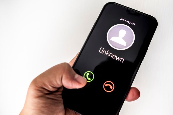 Meer financiële schade bij telefoonfraude, dit moet je doen als je ...