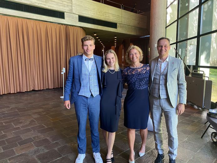 Ron (55) geniet van het leven in Zwitserland: ‘Hier is alles netjes ...