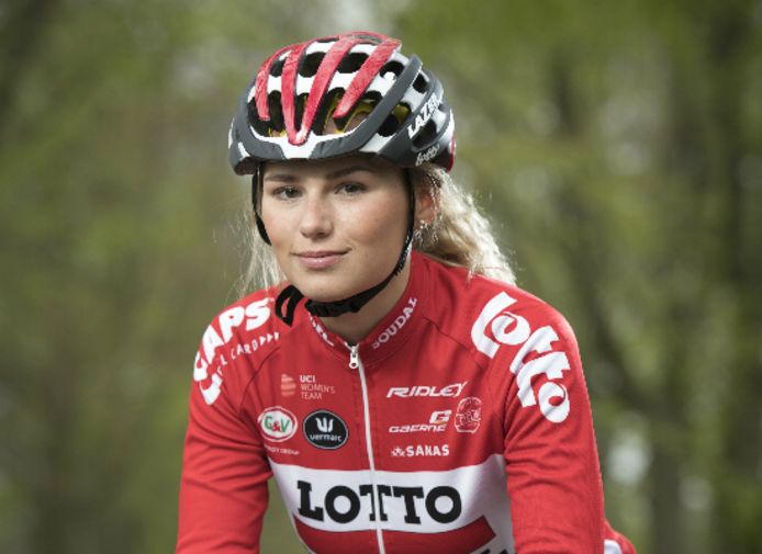 Wielrenster Puck Moonen na vijf jaar weer vrijgezel | Show | ed.nl