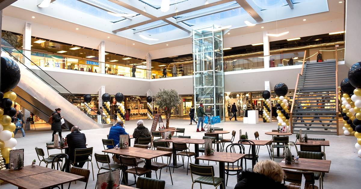 Terras mag open, maar níet in overdekt winkelcentrum: toch gaat het ...