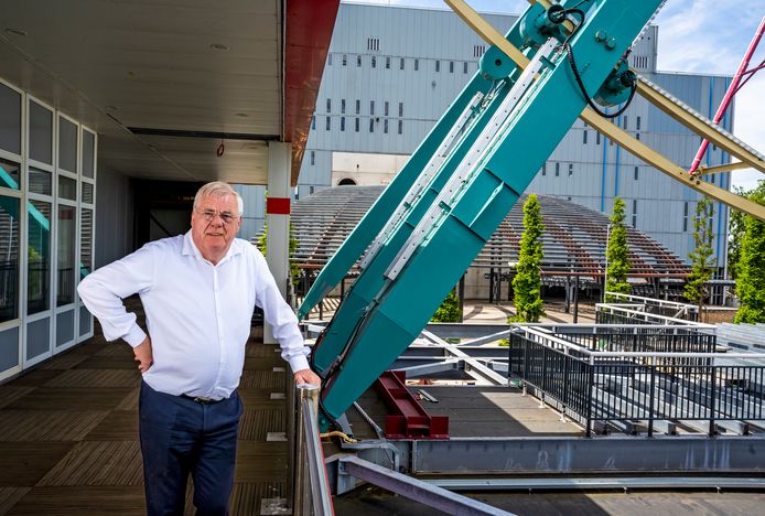 Hennie van der Most werkt al 10 jaar aan dit pretpark, maar komt niet ...