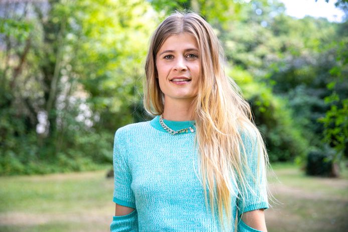 Radiostem Eva De Roo is nu ook schermgezicht: “Sinds de ‘Slimste mens ...