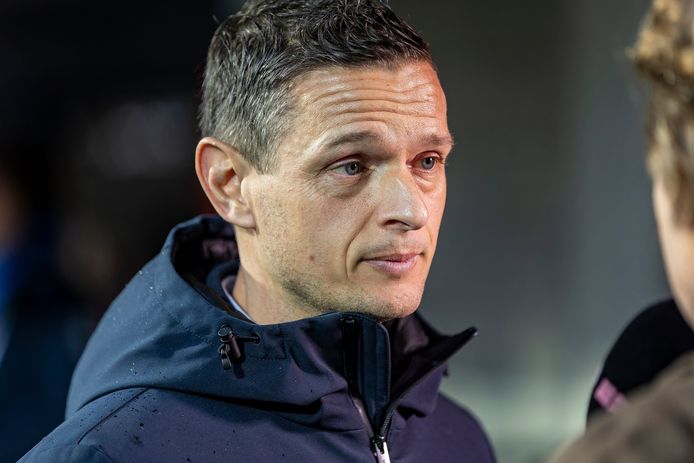 NEC is tevreden en verlengt aflopend contract trainer Rogier Meijer ...