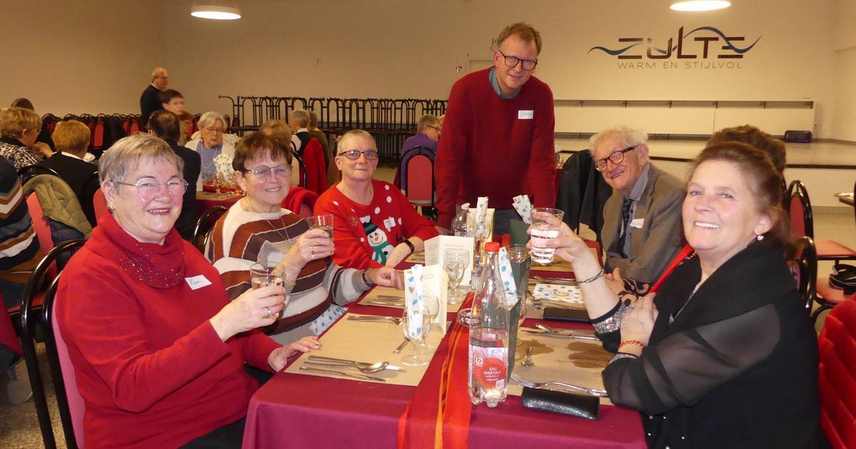 Alleenstaanden genieten van kerstfeest in Zulte en Deinze | Deinze | hln.be