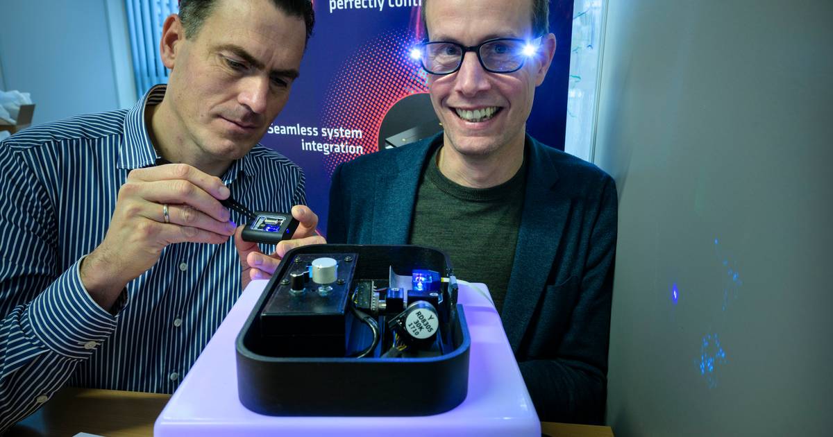 Meer dan 100 miljoen euro omzet met chip voor ‘slimme’ bril: Twentse ...