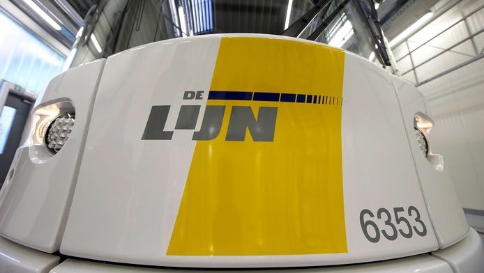 Boetes op zwartrijden opgedreven bij De Lijn | Binnenland | hln.be