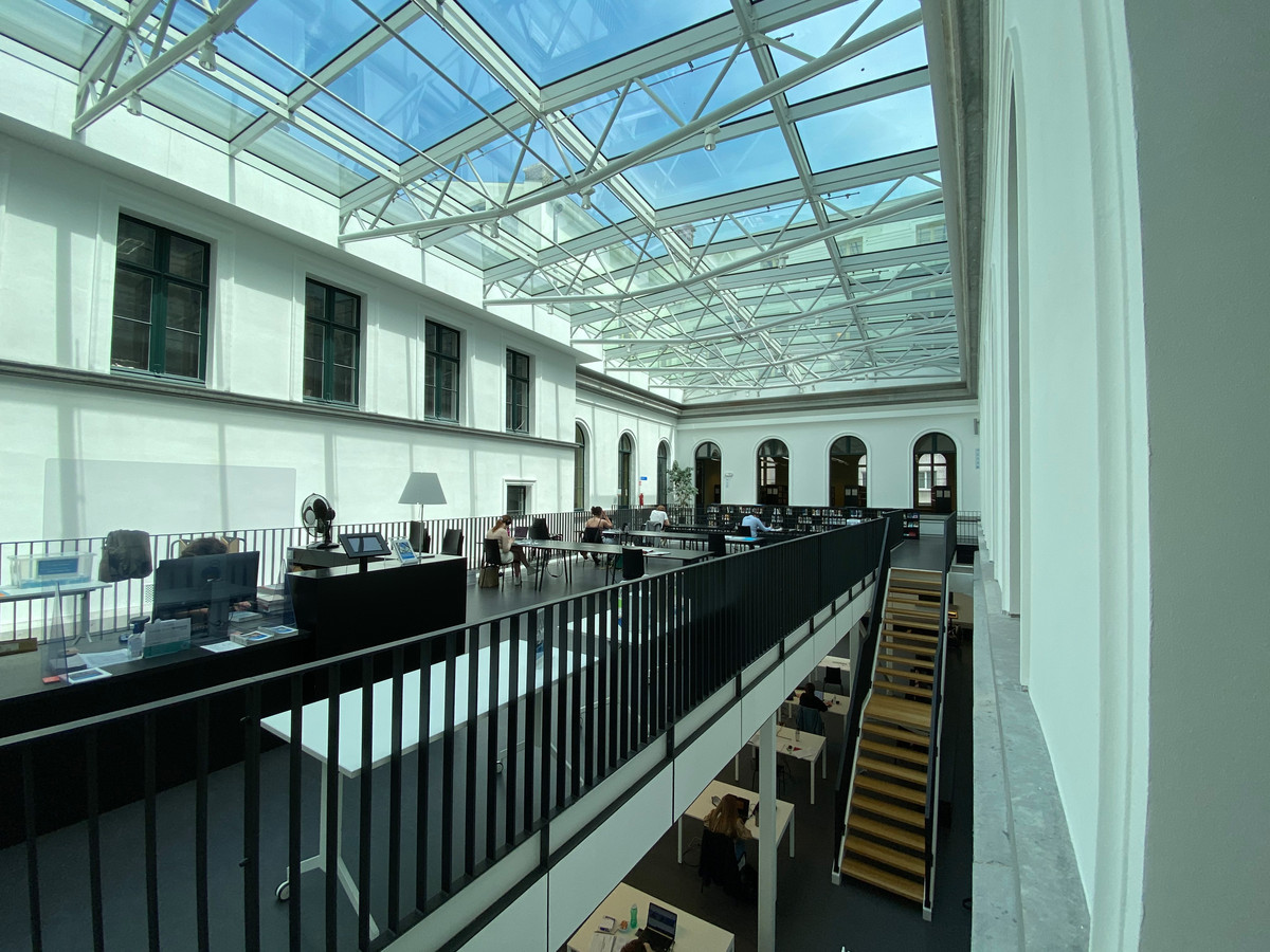 STUDENT IN GENT. Dit zijn de beste studieplekken in Gent | Foto | hln.be