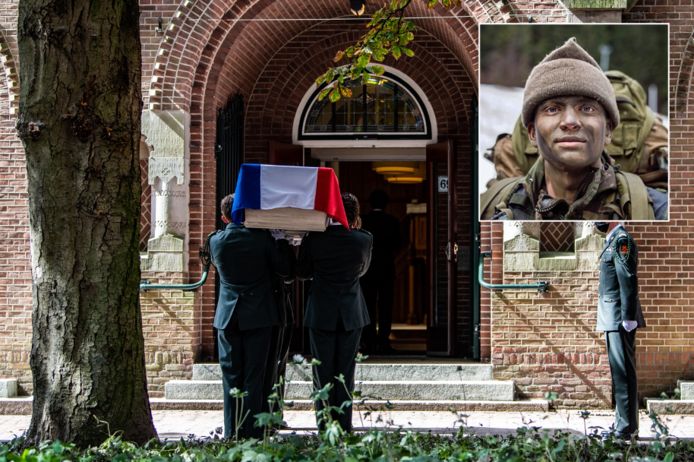 Uitvaart commando Simmie (26) met militaire eer in Adventskerk Alphen ...