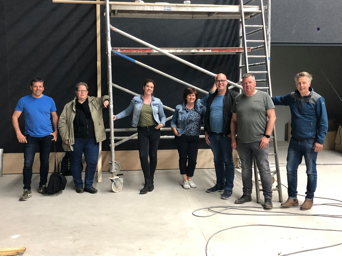 Nieuw bestuur Stichting voor Sociaal en Cultureel Werk in De Krim ...