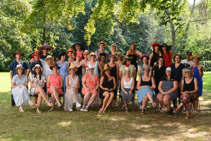 Terug naar school: Gemeentelijke Basisschool Sleidinge doet hoedje af ...