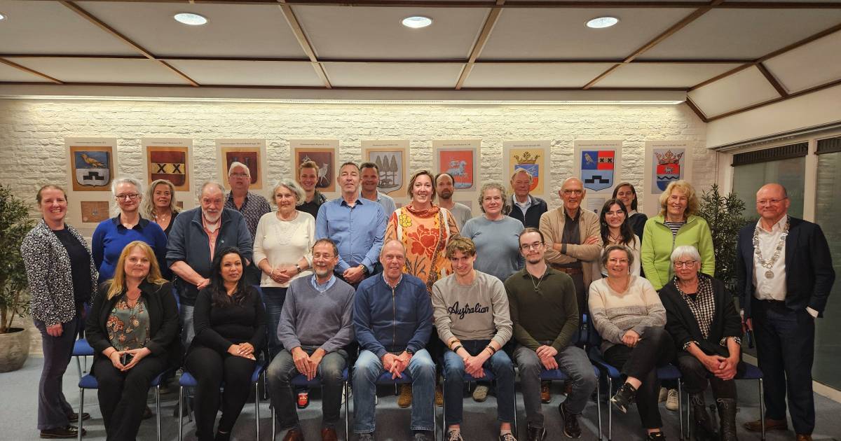 Gemeente geeft opnieuw cursus politiek | De Ronde Venen | AD.nl