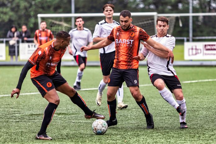 Dominant Kruisland trekt duel pas laat over de streep: ‘Dat is zijn ...