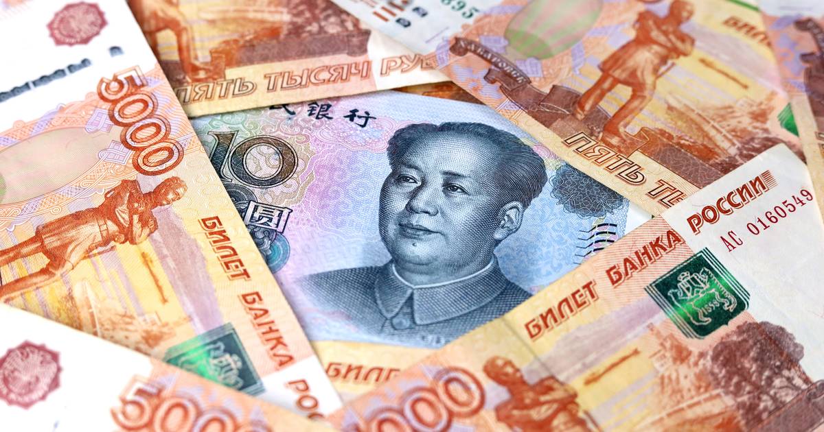 Pourquoi Moscou envisage d'acheter des milliards de yuans chinois ...