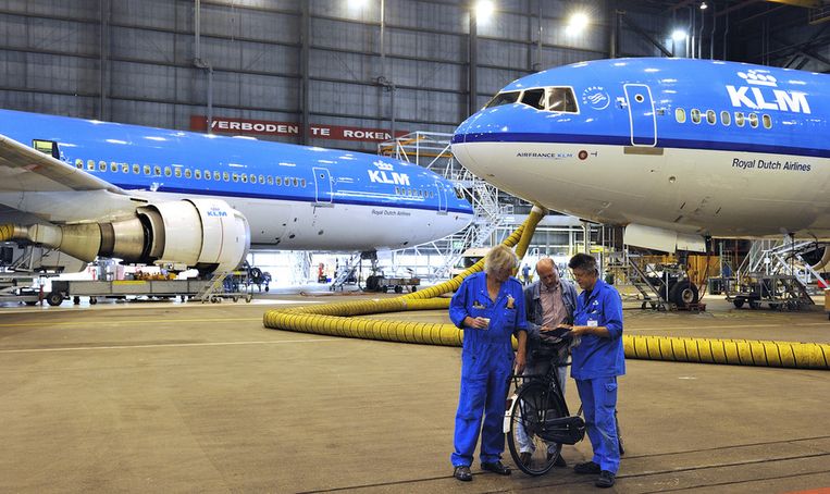 KLM compenseert medewerkers voor blootstelling aan chroom-6 | Trouw