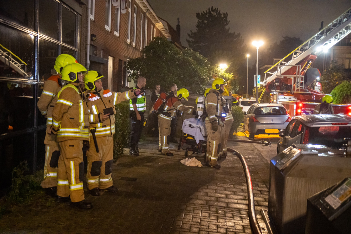 Dode bij uitslaande brand in woning in Rotterdam-Hillegersberg: ‘Dit ...