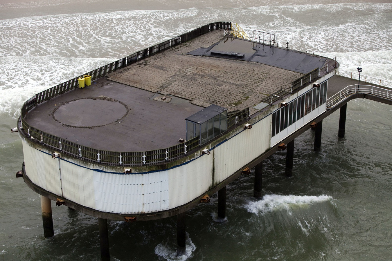 Scheveningse Pier in zomer weer open | Foto | AD.nl