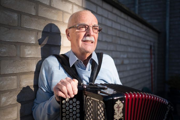 De muzikant die als enige Bart Somers buis gaf | Mechelen | hln.be